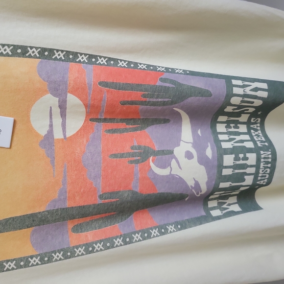 Daydreamer | Tops | Nwt Willie Nelson Austin Texas Daydreamer Shirt ...